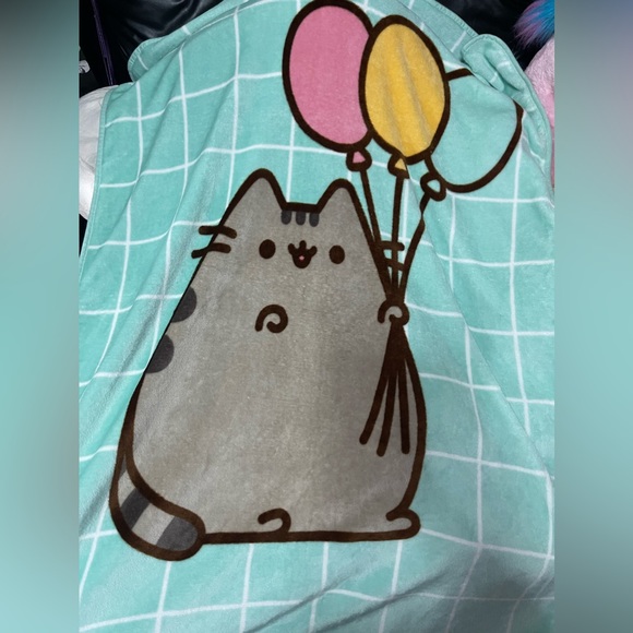 Pusheen | Accents | Pusheen Throw Blanket | Poshmark